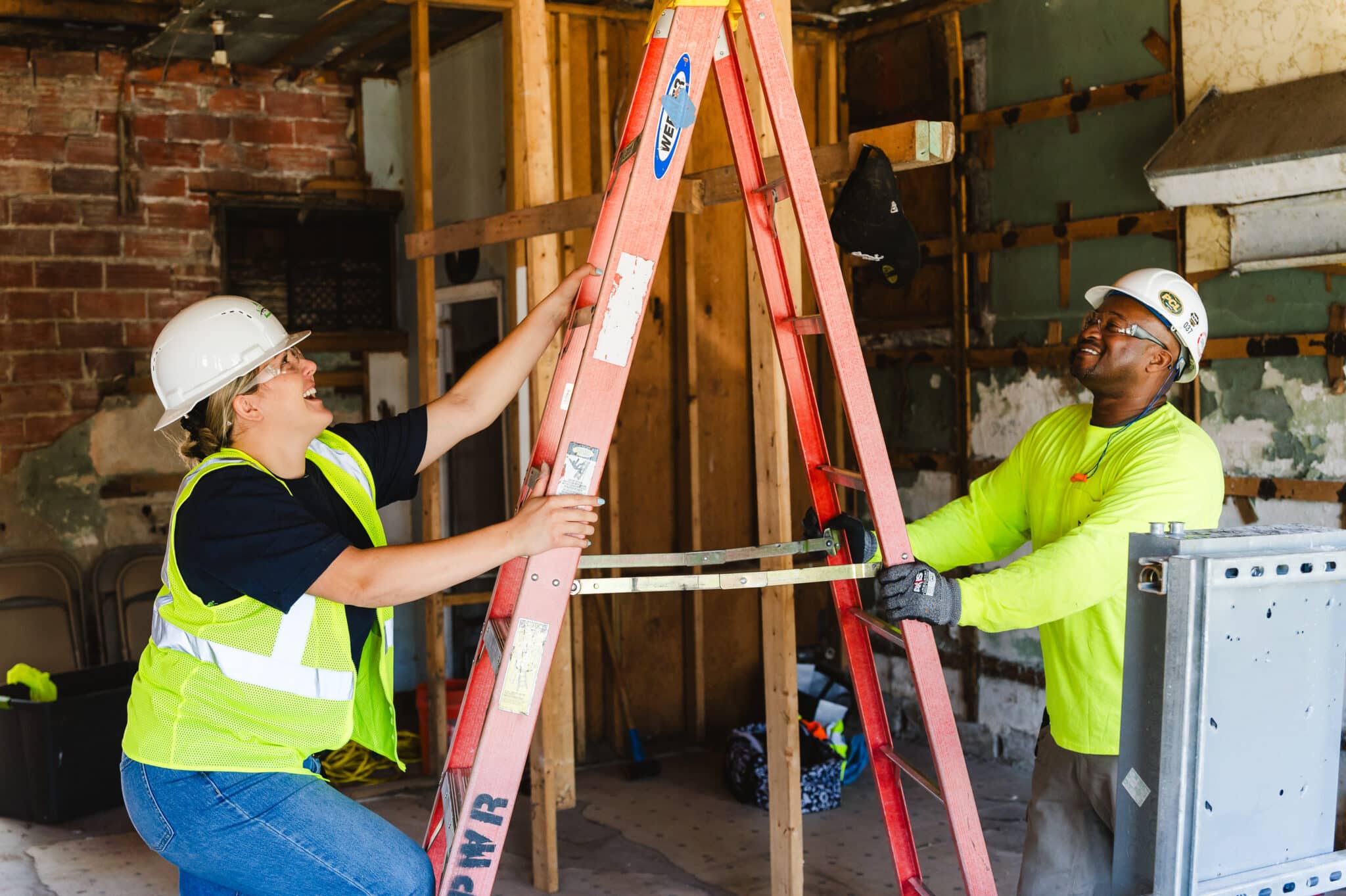 Traveling Construction - NCW